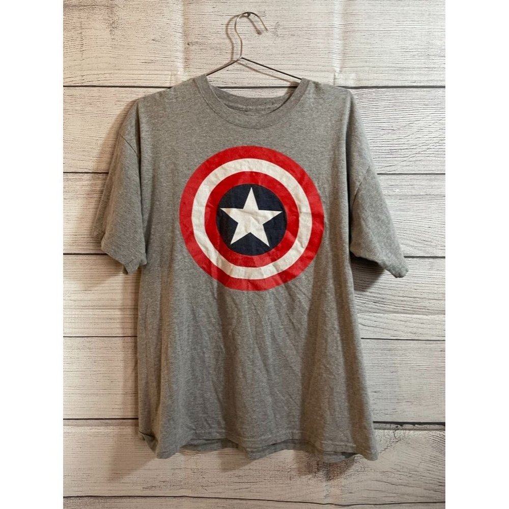 Captain America- Men's Grey Logo Short Sleeve T-Shirt… - Gem